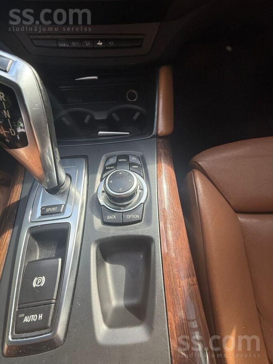 Balts BMW X6 2011 Rīga, ar dzinēja tilpumu 3.00 L un nobraukumu 0 tūkst. km par 10500 €, foto 14 vietnē AUTOMOTO.COM.LV