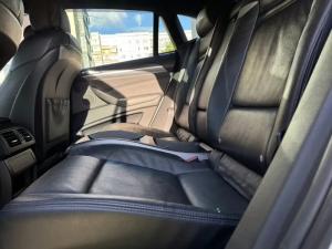 White BMW X6 2011 in Riga, with an engine capacity of 3.00 L and mileage of 235 thousand km for 11990 €, photo 8 on AUTOMOTO.COM.LV