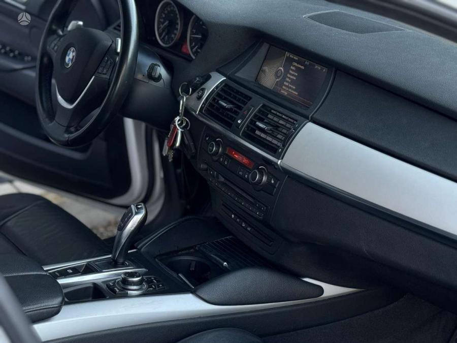 Balts BMW X6 2011 Šauļi, ar dzinēja tilpumu 2.99 L un nobraukumu 334 tūkst. km par 11700 €, foto 11 vietnē AUTOMOTO.COM.LV