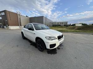 White BMW X6 2011 in Vilnius, with an engine capacity of 2.99 L and mileage of 263 thousand km for 11800 €, photo  on AUTOMOTO.COM.LV