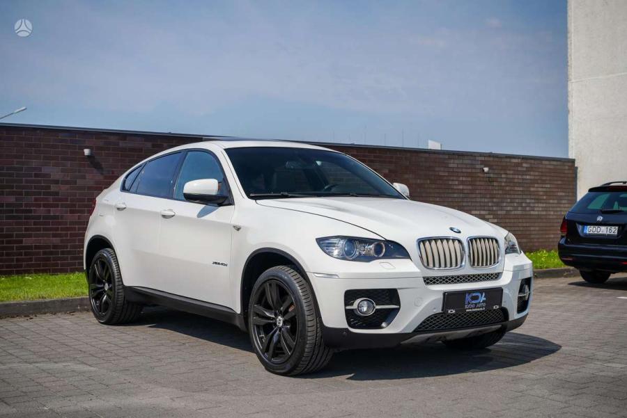 White BMW X6 2011 in Marijampole, with an engine capacity of 2.99 L and mileage of 283 thousand km for 11950 €, photo 1 on AUTOMOTO.COM.LV