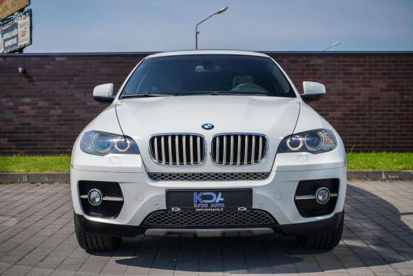 Balts BMW X6 2011 Marijampole, ar dzinēja tilpumu 2.99 L un nobraukumu 283 tūkst. km par 11950 €, foto 3 vietnē AUTOMOTO.COM.LV