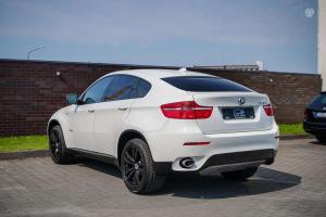 White BMW X6 2011 in Marijampole, with an engine capacity of 2.99 L and mileage of 283 thousand km for 11950 €, photo 9 on AUTOMOTO.COM.LV
