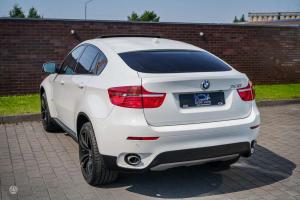 White BMW X6 2011 in Marijampole, with an engine capacity of 2.99 L and mileage of 283 thousand km for 11950 €, photo 10 on AUTOMOTO.COM.LV