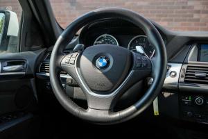 White BMW X6 2011 in Marijampole, with an engine capacity of 2.99 L and mileage of 283 thousand km for 11950 €, photo 19 on AUTOMOTO.COM.LV
