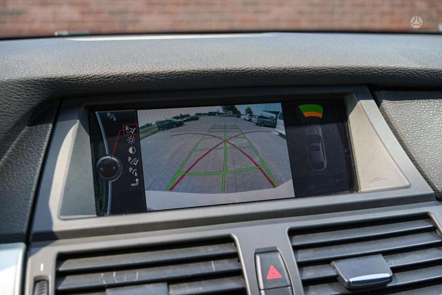White BMW X6 2011 in Marijampole, with an engine capacity of 2.99 L and mileage of 283 thousand km for 11950 €, photo 21 on AUTOMOTO.COM.LV