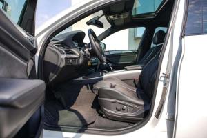 White BMW X6 2011 in Marijampole, with an engine capacity of 2.99 L and mileage of 283 thousand km for 11950 €, photo 30 on AUTOMOTO.COM.LV