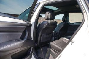 White BMW X6 2011 in Marijampole, with an engine capacity of 2.99 L and mileage of 283 thousand km for 11950 €, photo 35 on AUTOMOTO.COM.LV