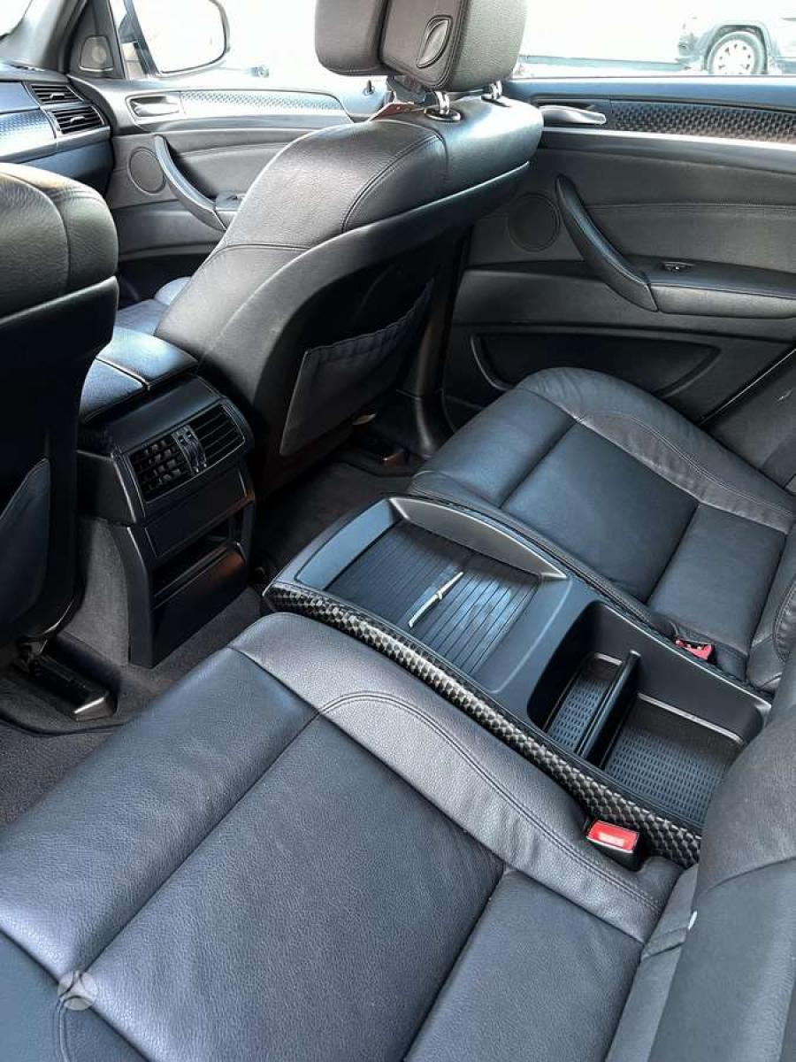White BMW X6 2011 in Alytus, with an engine capacity of 2.99 L and mileage of 267 thousand km for 11000 €, photo 6 on AUTOMOTO.COM.LV
