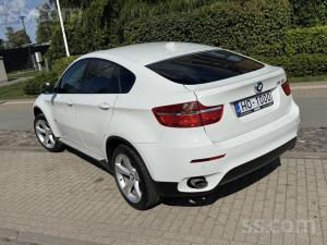 White BMW X6 2011 in Riga, with an engine capacity of 3.00 L and mileage of 312 thousand km for 11500 €, photo 8 on AUTOMOTO.COM.LV