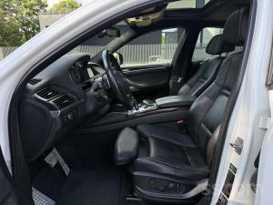 White BMW X6 2011 in Riga, with an engine capacity of 3.00 L and mileage of 312 thousand km for 11500 €, photo 25 on AUTOMOTO.COM.LV