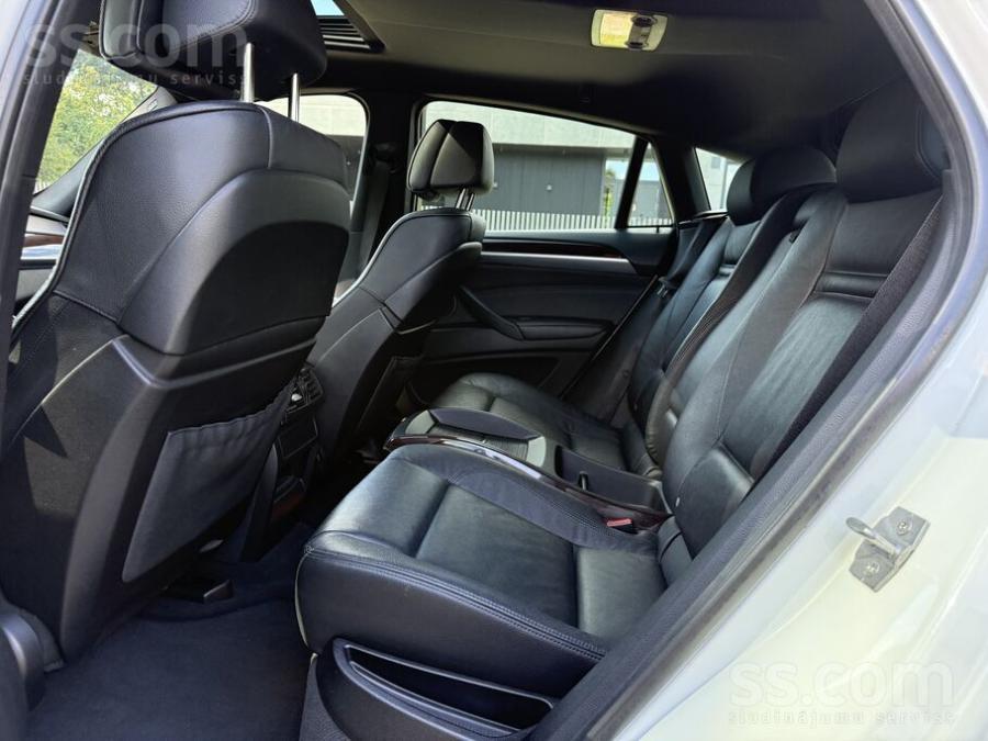 White BMW X6 2011 in Riga, with an engine capacity of 3.00 L and mileage of 312 thousand km for 11500 €, photo 27 on AUTOMOTO.COM.LV