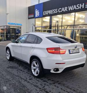 Balts BMW X6 2011 Klaipėda, ar dzinēja tilpumu 2.99 L un nobraukumu 272 tūkst. km par 10000 €, foto 3 vietnē AUTOMOTO.COM.LV