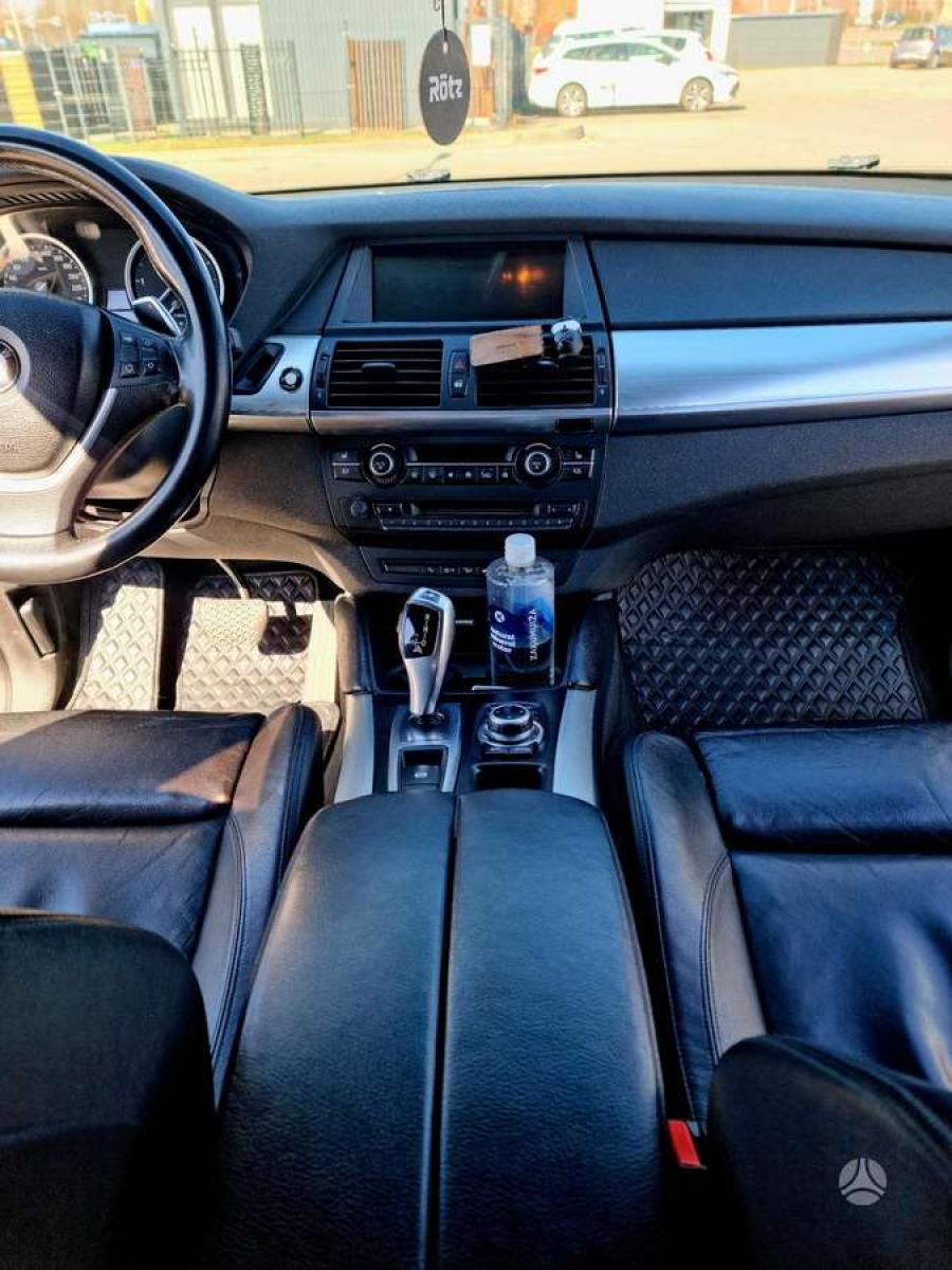 Balts BMW X6 2011 Klaipėda, ar dzinēja tilpumu 2.99 L un nobraukumu 272 tūkst. km par 10000 €, foto 4 vietnē AUTOMOTO.COM.LV
