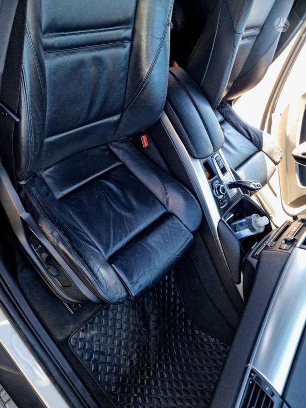 White BMW X6 2011 in Klaipeda, with an engine capacity of 2.99 L and mileage of 272 thousand km for 10000 €, photo 6 on AUTOMOTO.COM.LV