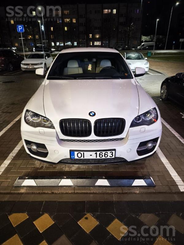White BMW X6 2012 in Riga, with an engine capacity of 3.00 L and mileage of 190 thousand km for 14987 €, photo 1 on AUTOMOTO.COM.LV