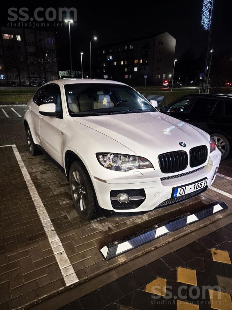 White BMW X6 2012 in Riga, with an engine capacity of 3.00 L and mileage of 190 thousand km for 14987 €, photo 7 on AUTOMOTO.COM.LV