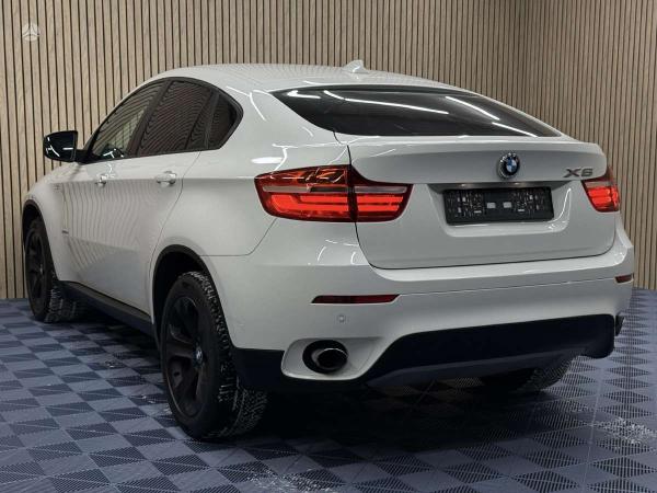 White BMW X6 2012 in Marijampole, with an engine capacity of 2.99 L and mileage of 309 thousand km for 12300 €, photo 7 on AUTOMOTO.COM.LV