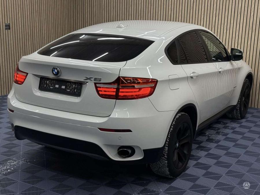 White BMW X6 2012 in Marijampole, with an engine capacity of 2.99 L and mileage of 309 thousand km for 12300 €, photo 11 on AUTOMOTO.COM.LV