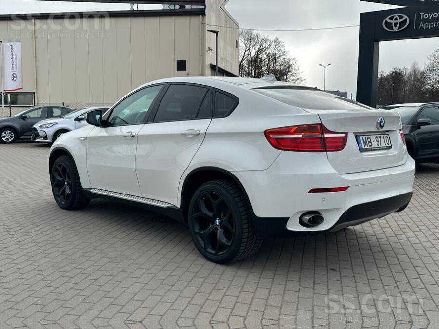 Balts BMW X6 2012 Liepāja, ar dzinēja tilpumu 3.00 L un nobraukumu 312 tūkst. km par 11900 €, foto 4 vietnē AUTOMOTO.COM.LV