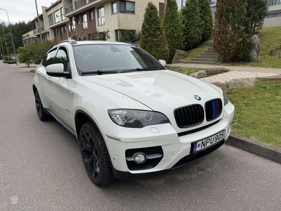 White BMW X6 2012 in Vilnius, with an engine capacity of 2.99 L and mileage of 160 thousand km for 13900 €, photo 3 on AUTOMOTO.COM.LV