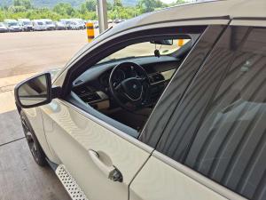 White BMW X6 2012 in Vilnius, with an engine capacity of 2.99 L and mileage of 167 thousand km for 13950 €, photo 14 on AUTOMOTO.COM.LV