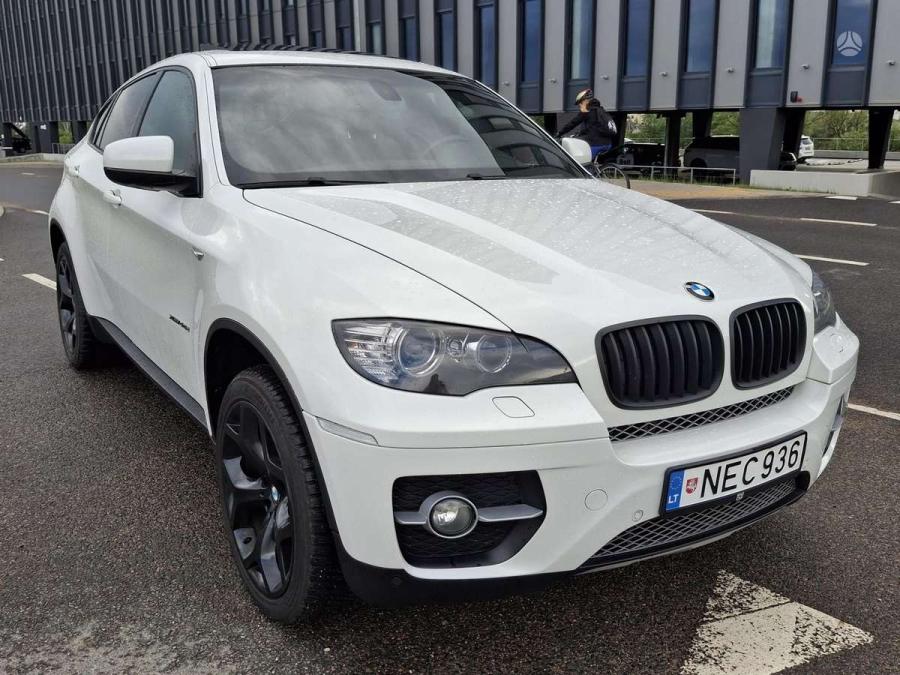 Balts BMW X6 2012 Viļņa, ar dzinēja tilpumu 2.99 L un nobraukumu 277 tūkst. km par 14100 €, foto 1 vietnē AUTOMOTO.COM.LV