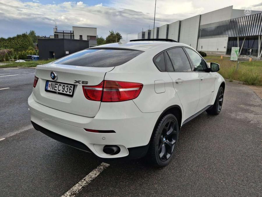 Balts BMW X6 2012 Viļņa, ar dzinēja tilpumu 2.99 L un nobraukumu 277 tūkst. km par 14100 €, foto 9 vietnē AUTOMOTO.COM.LV