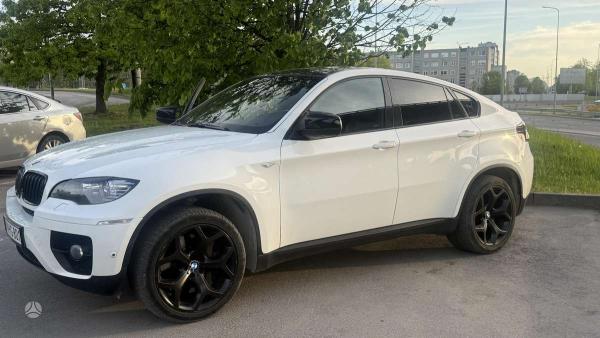 Balts BMW X6 2012 Klaipėda, ar dzinēja tilpumu 4.40 L un nobraukumu 340 tūkst. km par 10999 €, foto 3 vietnē AUTOMOTO.COM.LV