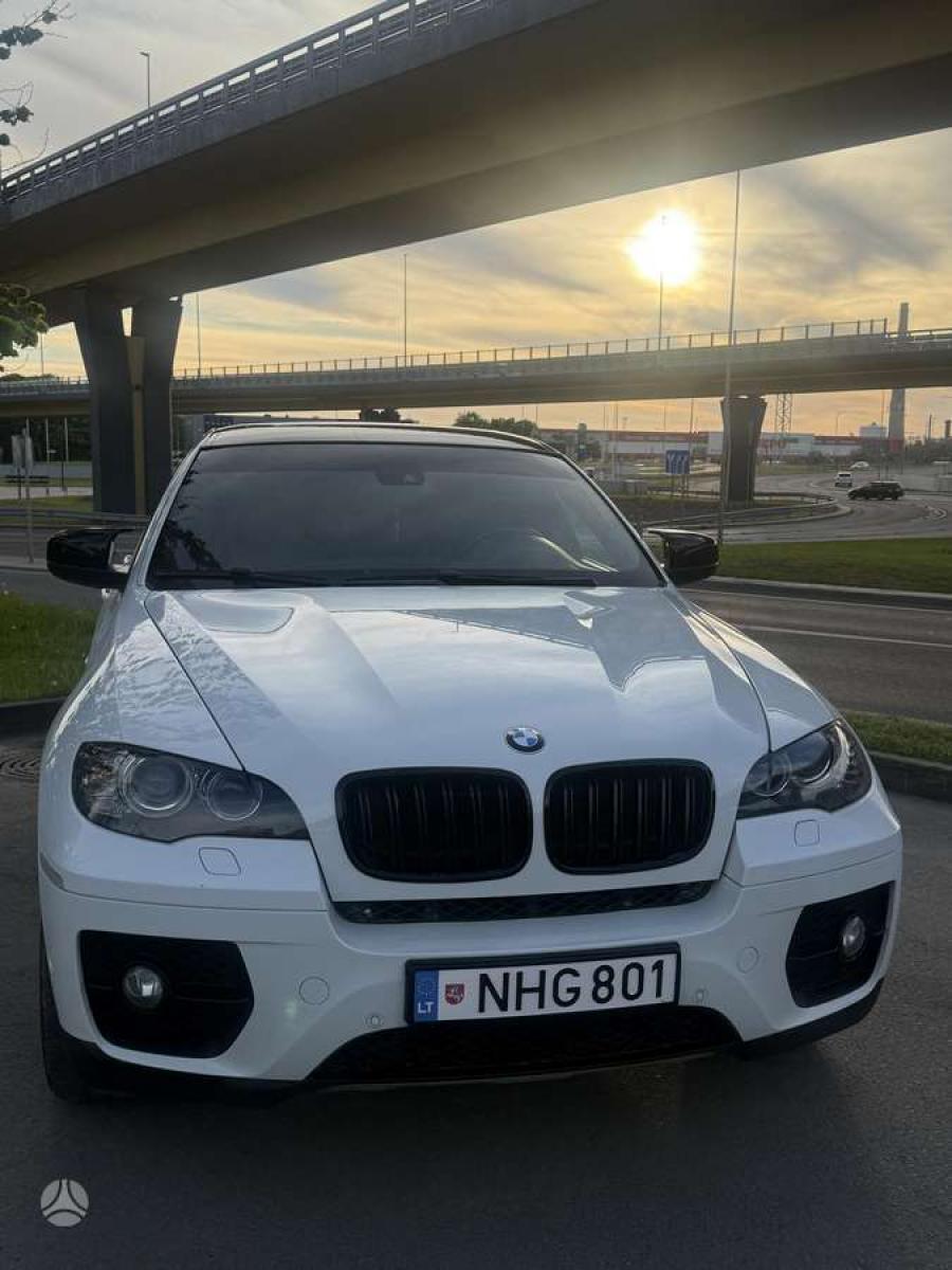 White BMW X6 2012 in Klaipeda, with an engine capacity of 4.40 L and mileage of 340 thousand km for 10999 €, photo 6 on AUTOMOTO.COM.LV