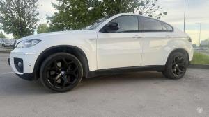 White BMW X6 2012 in Klaipeda, with an engine capacity of 4.40 L and mileage of 340 thousand km for 10999 €, photo 8 on AUTOMOTO.COM.LV