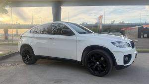 White BMW X6 2012 in Klaipeda, with an engine capacity of 4.40 L and mileage of 340 thousand km for 10999 €, photo 9 on AUTOMOTO.COM.LV