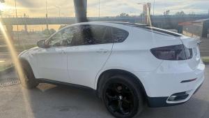 White BMW X6 2012 in Klaipeda, with an engine capacity of 4.40 L and mileage of 340 thousand km for 10999 €, photo 12 on AUTOMOTO.COM.LV