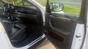 White BMW X6 2012 in Klaipeda, with an engine capacity of 4.40 L and mileage of 340 thousand km for 10999 €, photo 15 on AUTOMOTO.COM.LV
