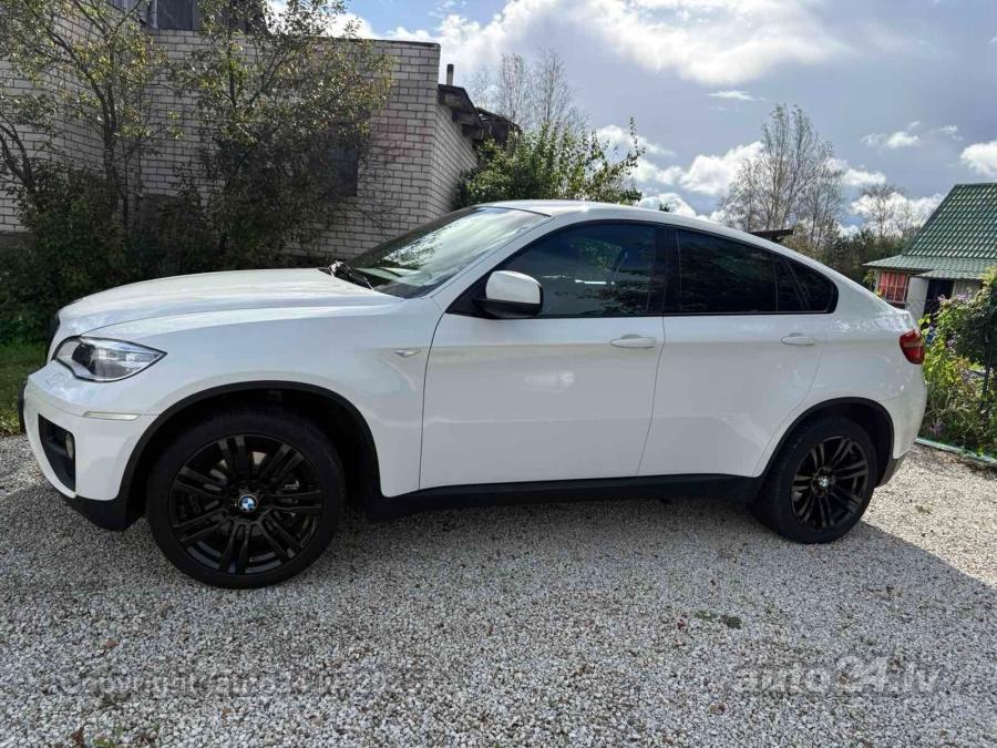 Balts BMW X6 2012 Tallina, ar dzinēja tilpumu 3.00 L un nobraukumu 271 tūkst. km par 15000 €, foto 12 vietnē AUTOMOTO.COM.LV