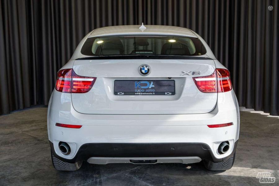 White BMW X6 2013 in Marijampole, with an engine capacity of 3.00 L and mileage of 155 thousand km for 16550 €, photo 8 on AUTOMOTO.COM.LV