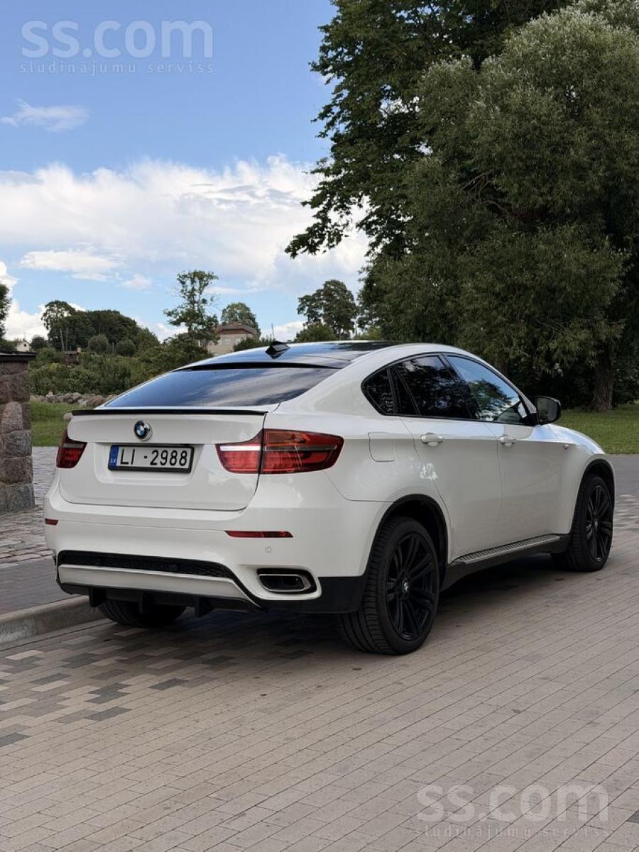 White BMW X6 2013 in Rezekne, with an engine capacity of 3.00 L and mileage of 259 thousand km for 15000 €, photo 5 on AUTOMOTO.COM.LV