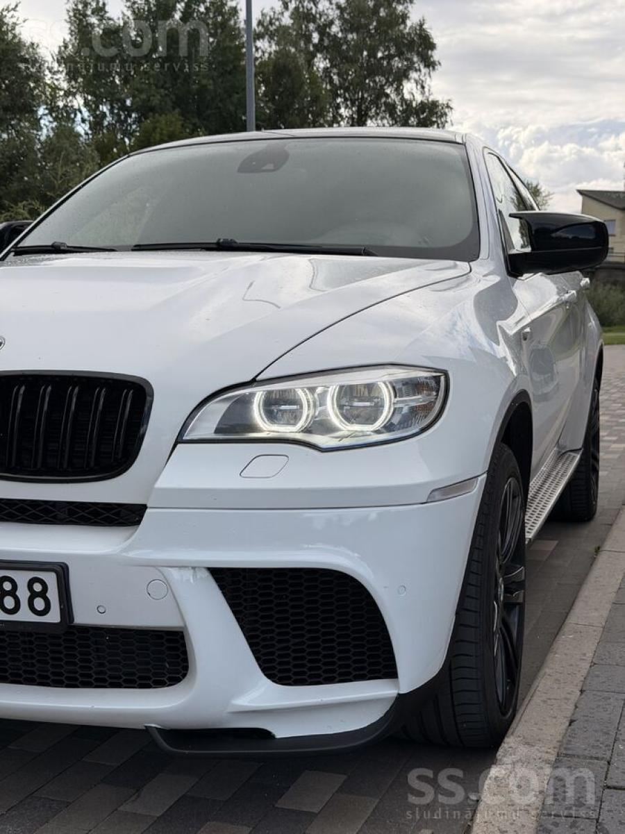 White BMW X6 2013 in Rezekne, with an engine capacity of 3.00 L and mileage of 259 thousand km for 15000 €, photo 7 on AUTOMOTO.COM.LV