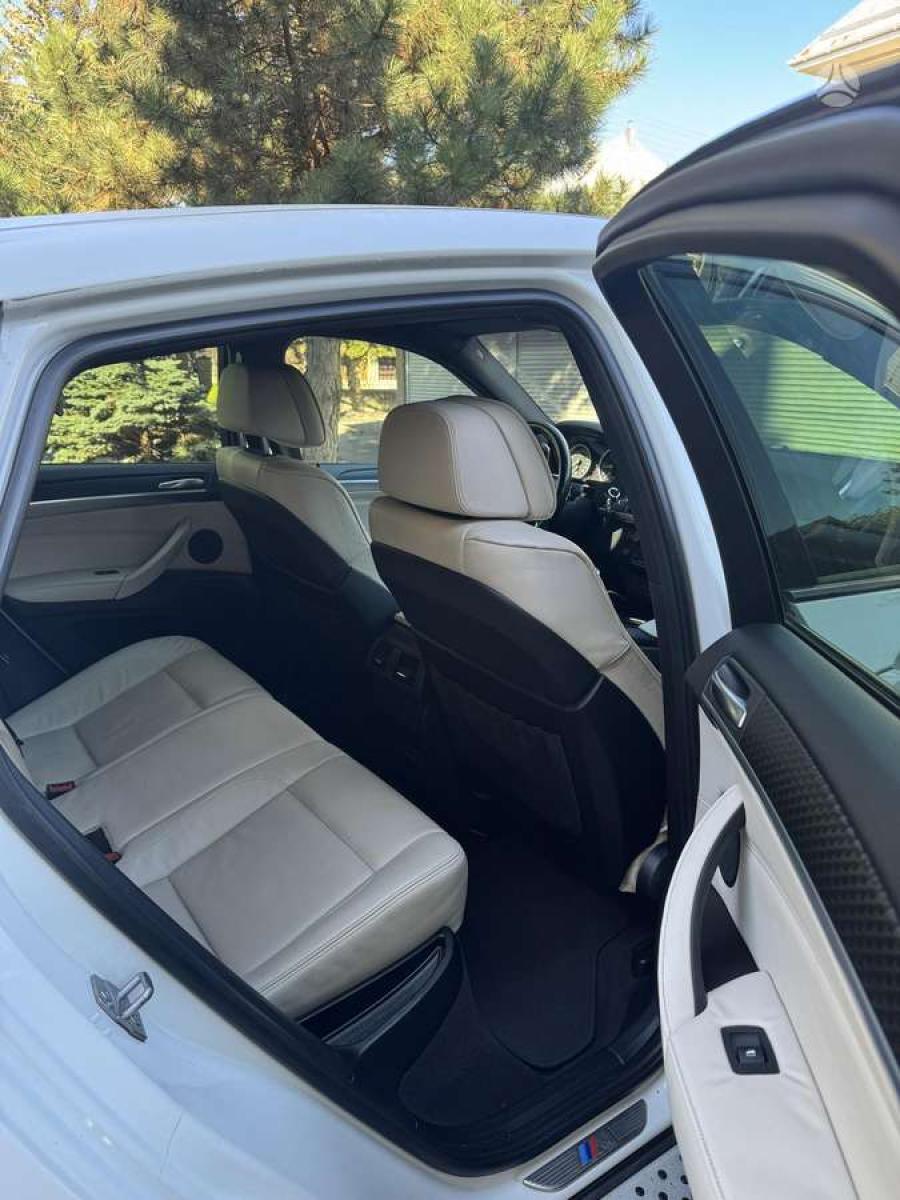 Balts BMW X6 2013 Klaipėda, ar dzinēja tilpumu 2.99 L un nobraukumu 134 tūkst. km par 15000 €, foto 7 vietnē AUTOMOTO.COM.LV