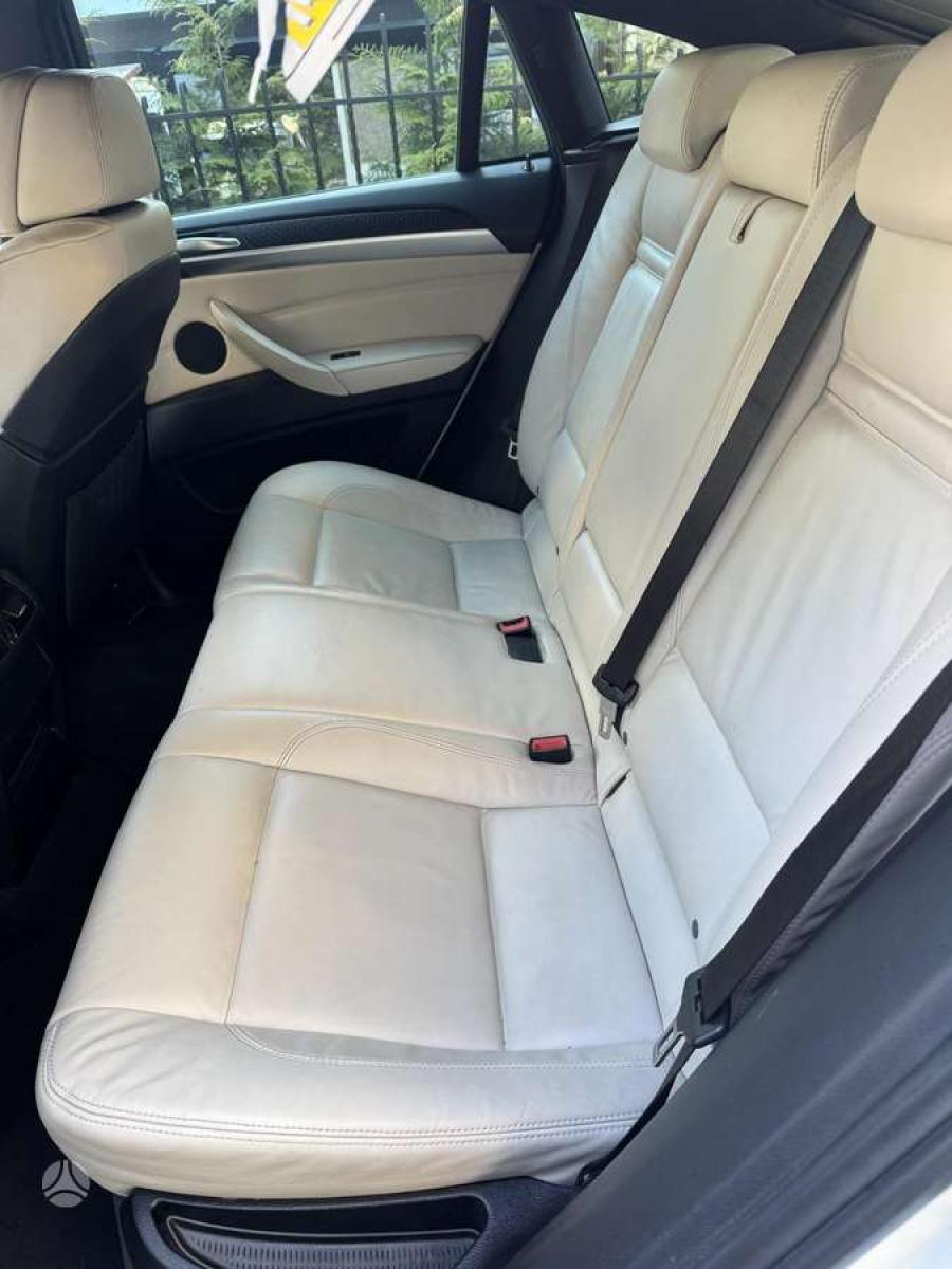 Balts BMW X6 2013 Klaipėda, ar dzinēja tilpumu 2.99 L un nobraukumu 134 tūkst. km par 15000 €, foto 9 vietnē AUTOMOTO.COM.LV