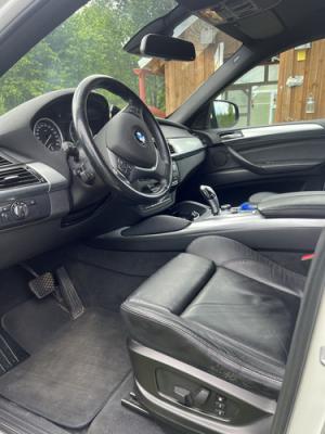 White BMW X6 2013 in Turi, with an engine capacity of 0.00 L and mileage of 300 thousand km for 14500 €, photo 10 on AUTOMOTO.COM.LV