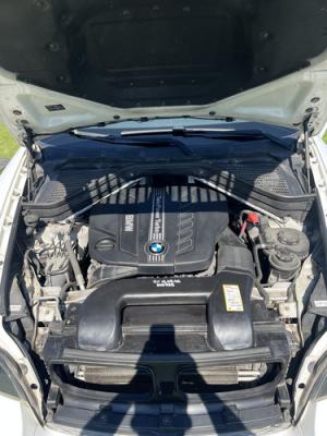 White BMW X6 2013 in Turi, with an engine capacity of 0.00 L and mileage of 300 thousand km for 14500 €, photo 14 on AUTOMOTO.COM.LV