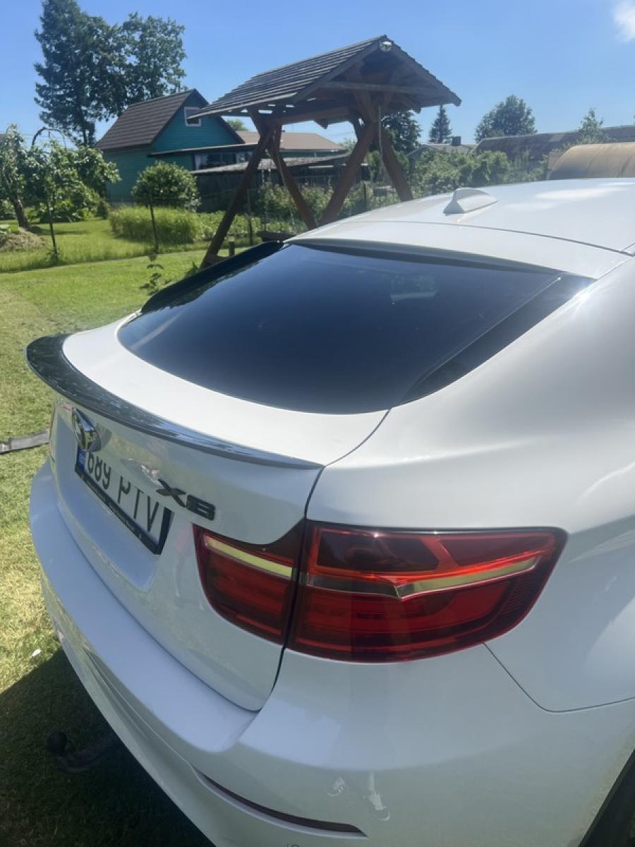 White BMW X6 2013 in Turi, with an engine capacity of 0.00 L and mileage of 300 thousand km for 14500 €, photo 27 on AUTOMOTO.COM.LV