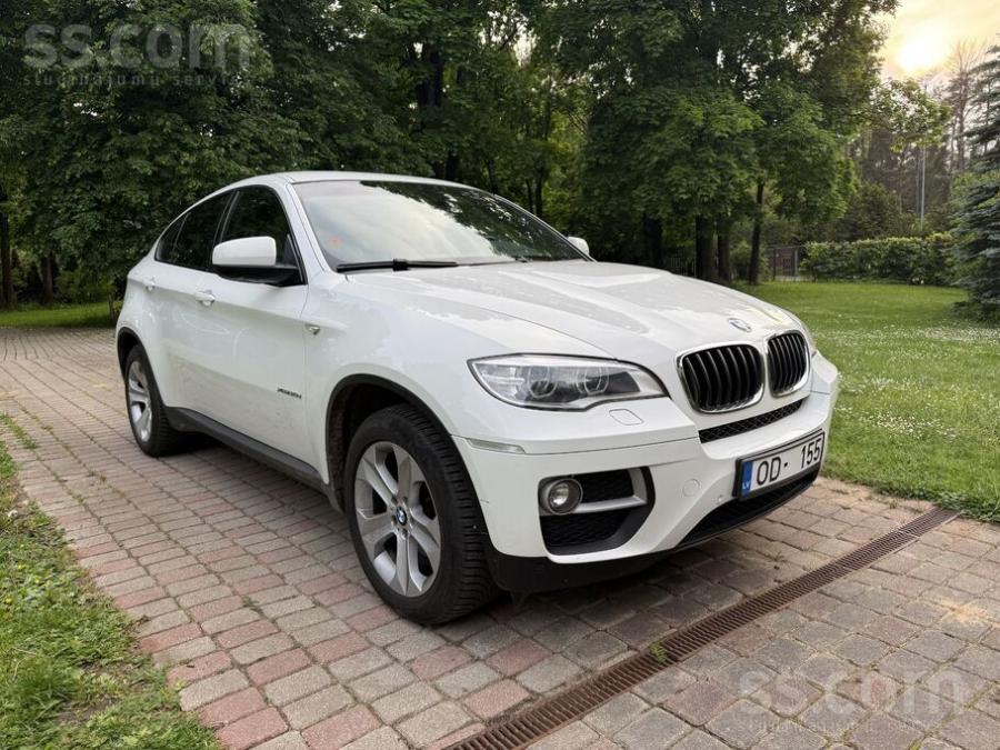 White BMW X6 2014 in Riga, with an engine capacity of 3.00 L and mileage of 181 thousand km for 16500 €, photo 1 on AUTOMOTO.COM.LV