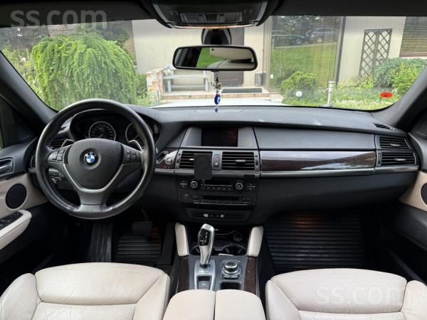 White BMW X6 2014 in Riga, with an engine capacity of 3.00 L and mileage of 181 thousand km for 16500 €, photo 4 on AUTOMOTO.COM.LV