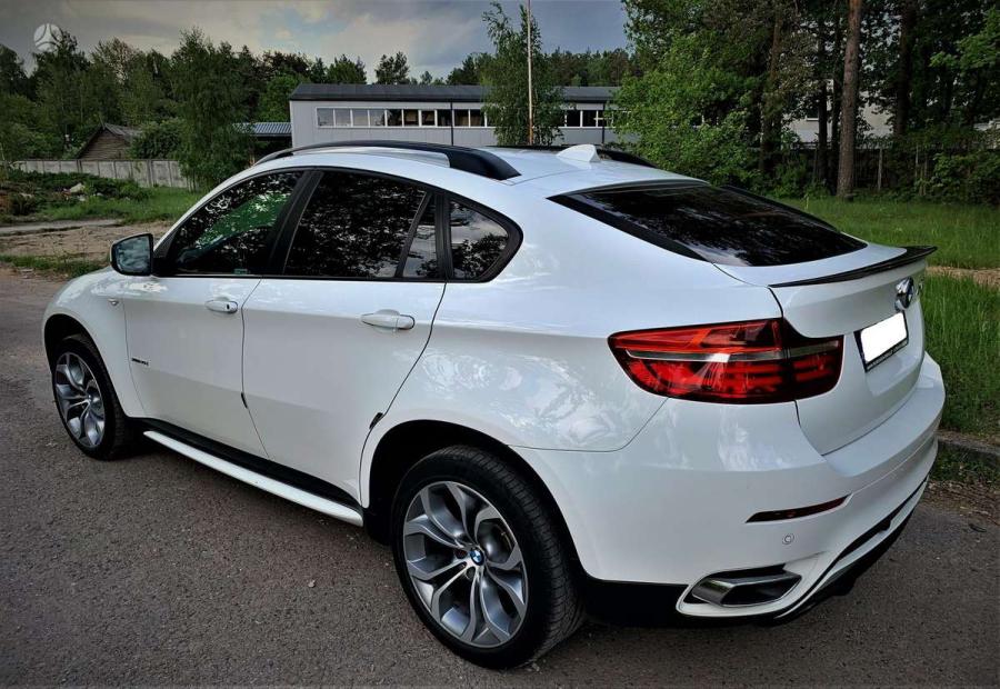White BMW X6 2014 in Vilnius, with an engine capacity of 2.99 L and mileage of 289 thousand km for 15900 €, photo 4 on AUTOMOTO.COM.LV