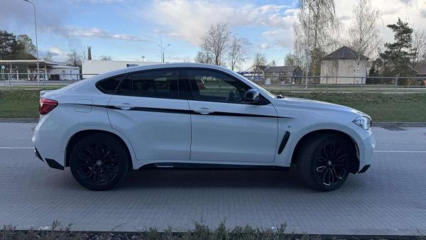 White BMW X6 2014 in Rezekne, with an engine capacity of 2.99 L and mileage of 285 thousand km for 20490 €, photo 3 on AUTOMOTO.COM.LV