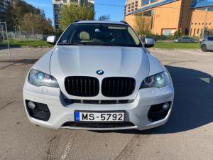 White BMW X6 2014 in Riga, with an engine capacity of 3.00 L and mileage of 142 thousand km for 20950 €, photo 6 on AUTOMOTO.COM.LV