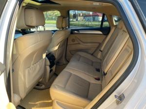 White BMW X6 2014 in Riga, with an engine capacity of 3.00 L and mileage of 142 thousand km for 20950 €, photo 11 on AUTOMOTO.COM.LV