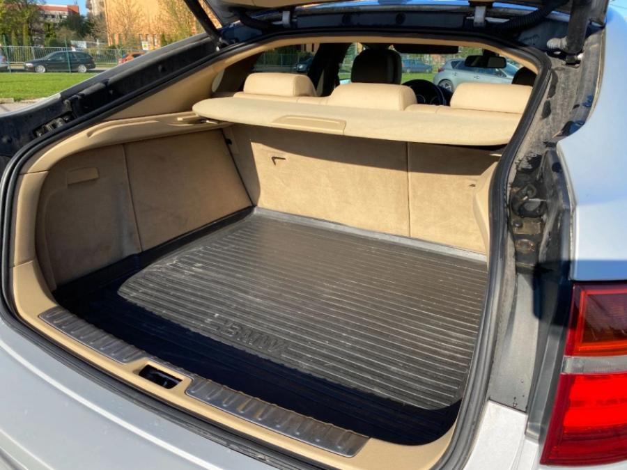 White BMW X6 2014 in Riga, with an engine capacity of 3.00 L and mileage of 142 thousand km for 20950 €, photo 18 on AUTOMOTO.COM.LV